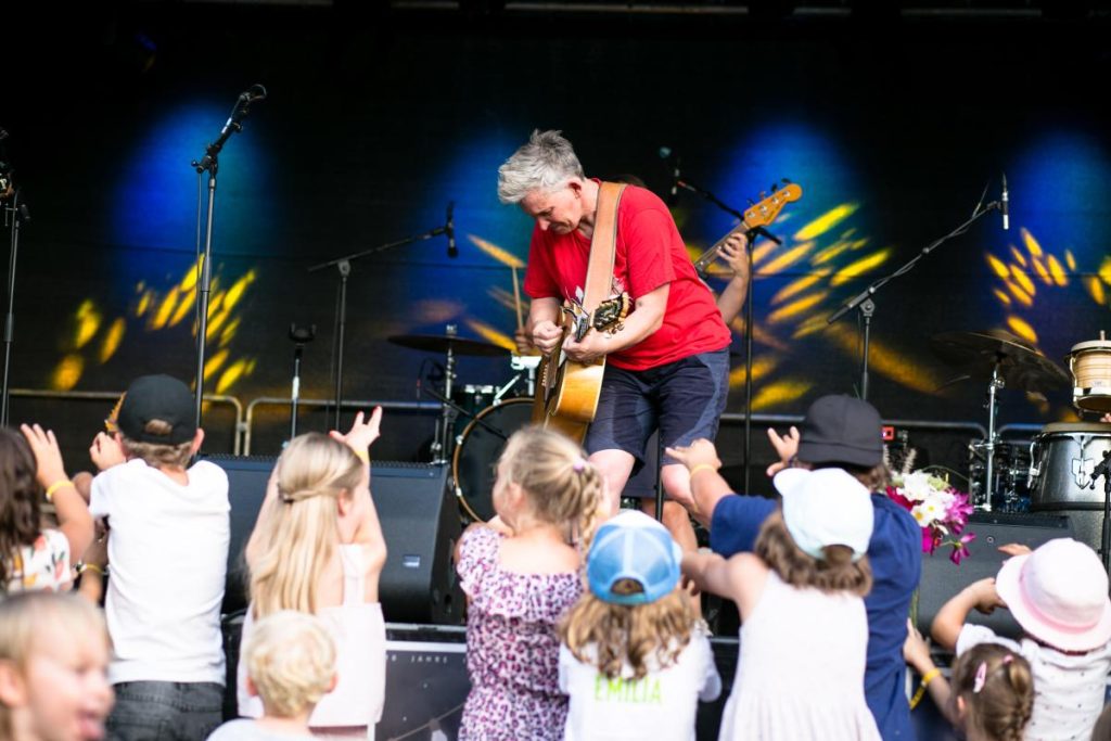 Familienkonzert: Suli Puschban & Die Kapelle der guten Hoffnung – Freies Radio Salzkammergut